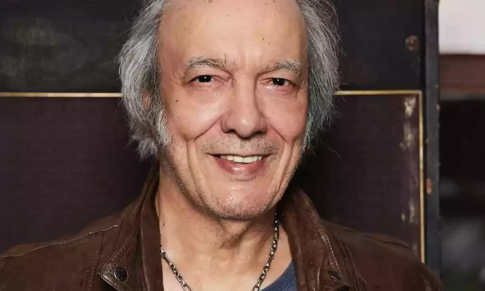 MORRE O CANTOR E COMPOSITOR ERASMO CARLOS - Revista Brasil